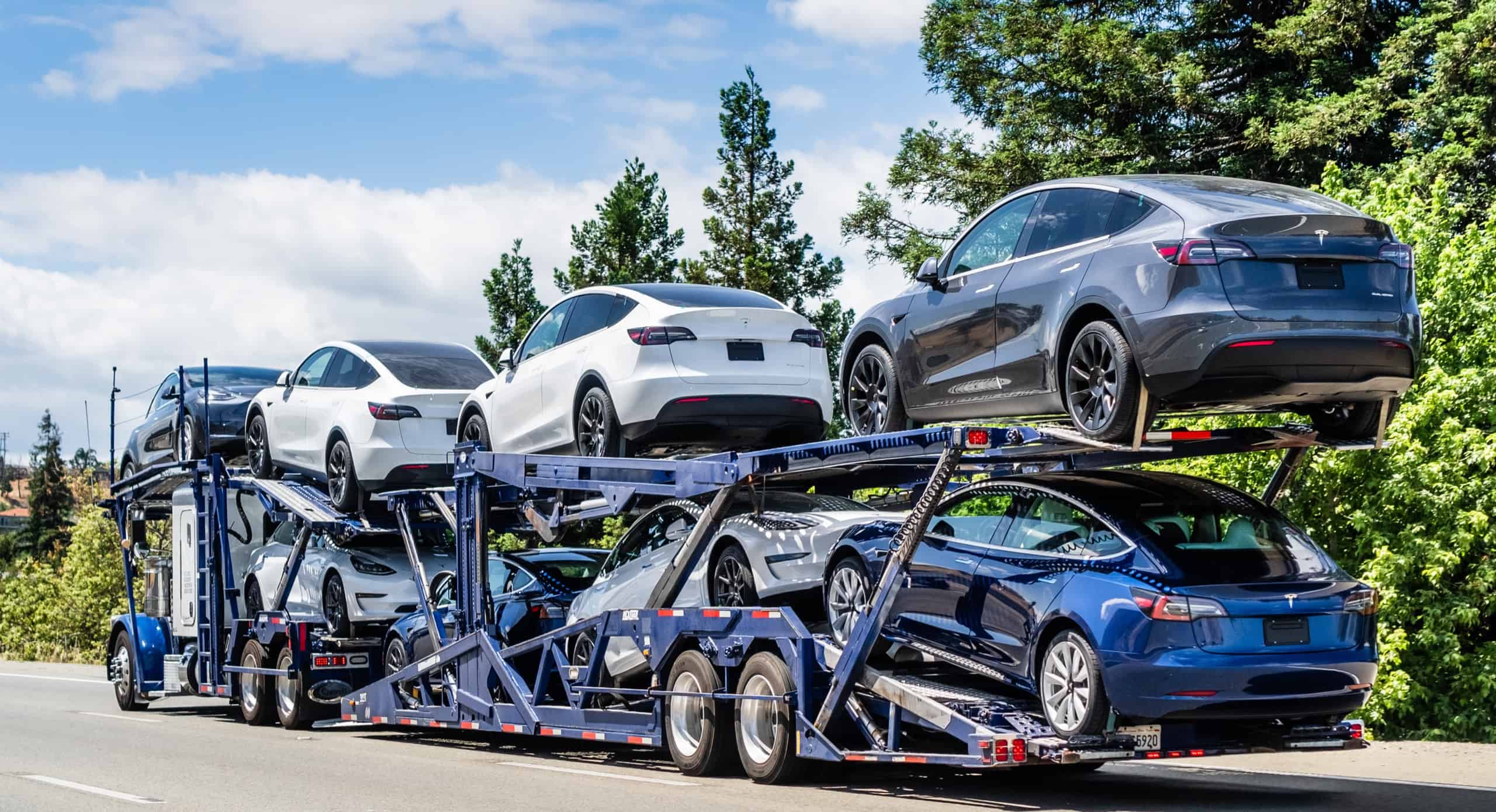 Elon Musk’s vision for a $25,000 electric car back in focus - Adamas ...